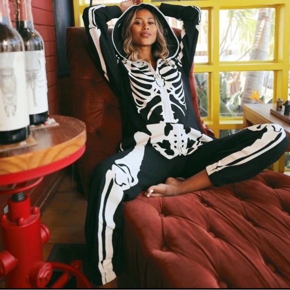 Tipsy Elves | Other | New Tipsy Elves Skeleton Jumpsuit Unisex Costume ...